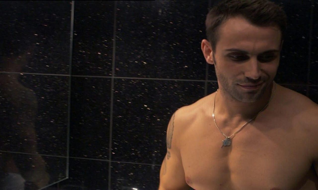 Mr. Right - Where to Watch and Stream Online – Entertainment.ie