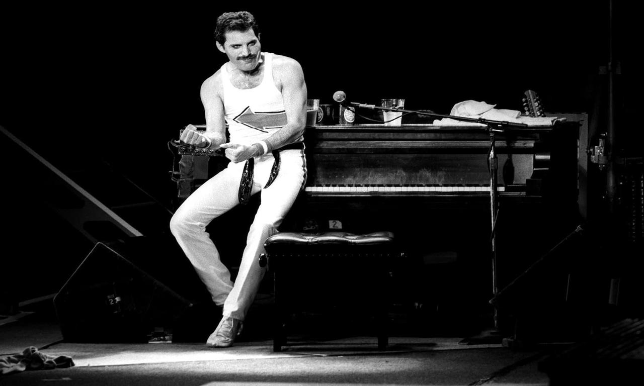 Queen on Fire: Live at the Bowl - Where to Watch and Stream Online ...