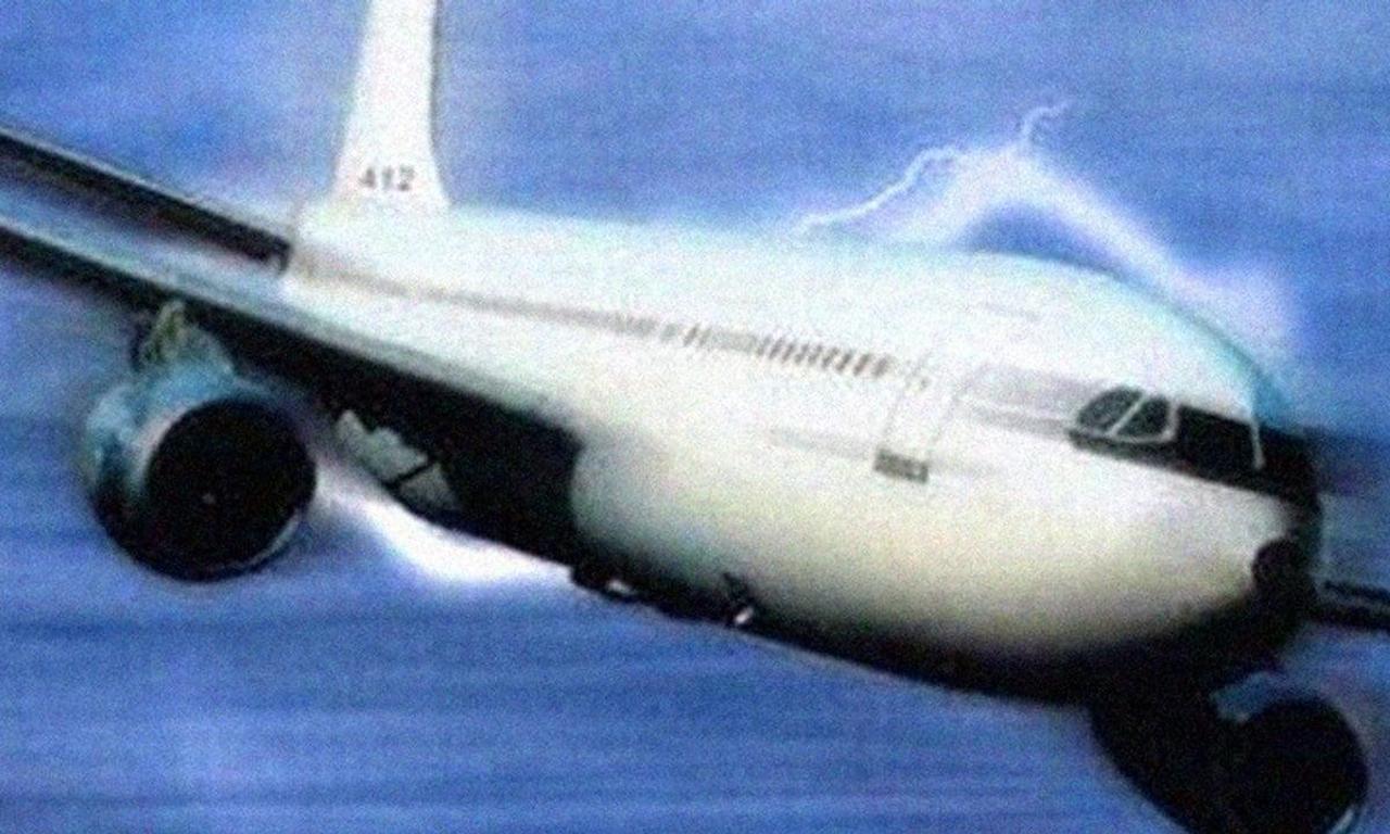 The Disappearance of Flight 412 - Where to Watch and Stream Online ...