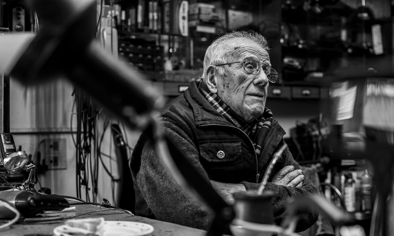 Braschi TV Color - Where to Watch and Stream Online – Entertainment.ie