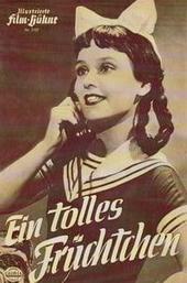 Annie Rosar - About - Entertainment.ie