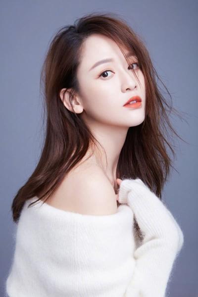 Joe Chen - About - Entertainment.ie
