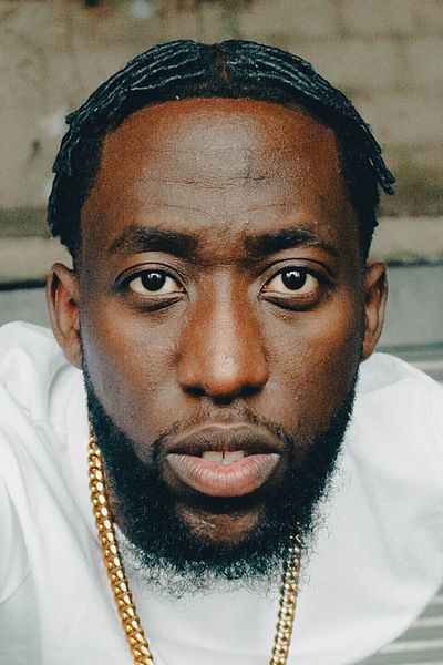 Selló - About - Entertainment.ie