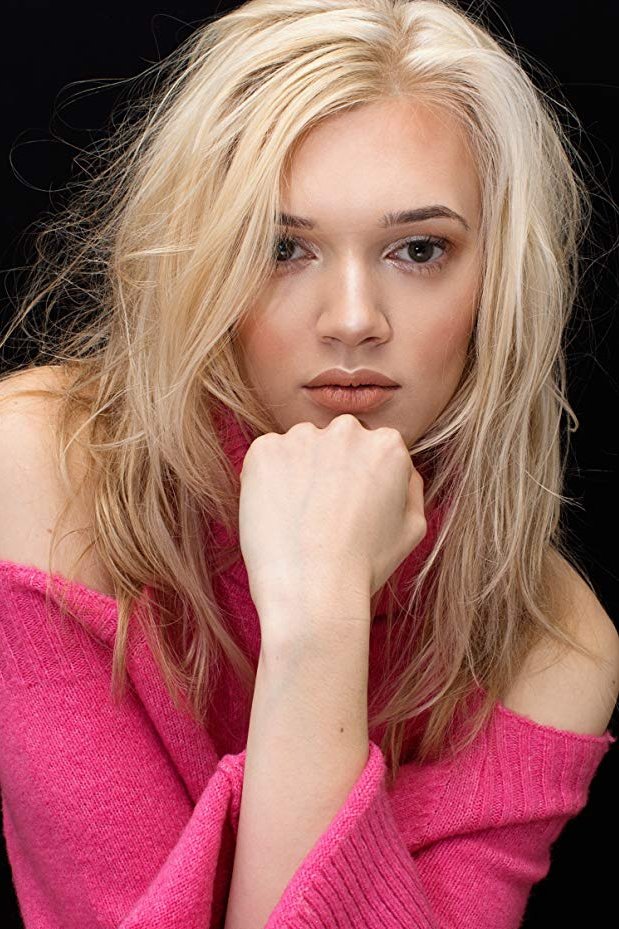 Emily Tebbutt - About - Entertainment.ie