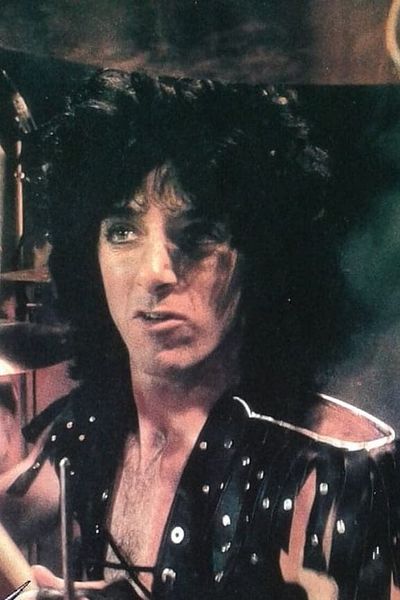 Steve Riley - About - Entertainment.ie