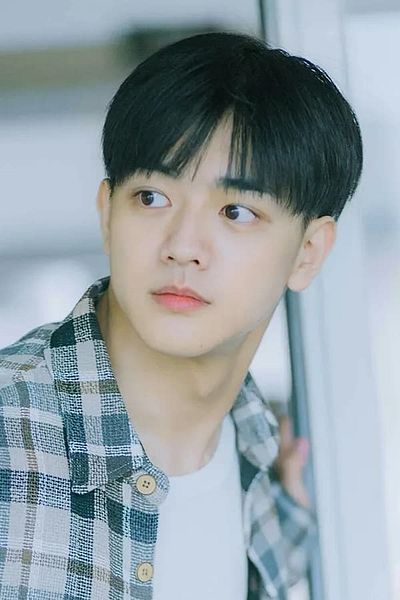 Zhou Dawei - About - Entertainment.ie