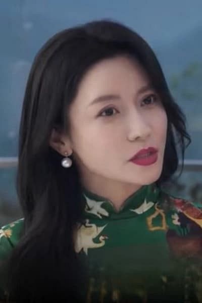 Lu Yi Si - About - Entertainment.ie