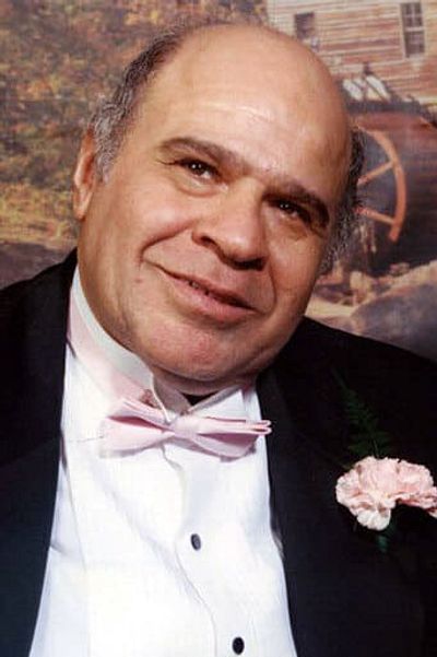 Caesar Cordova - About - Entertainment.ie