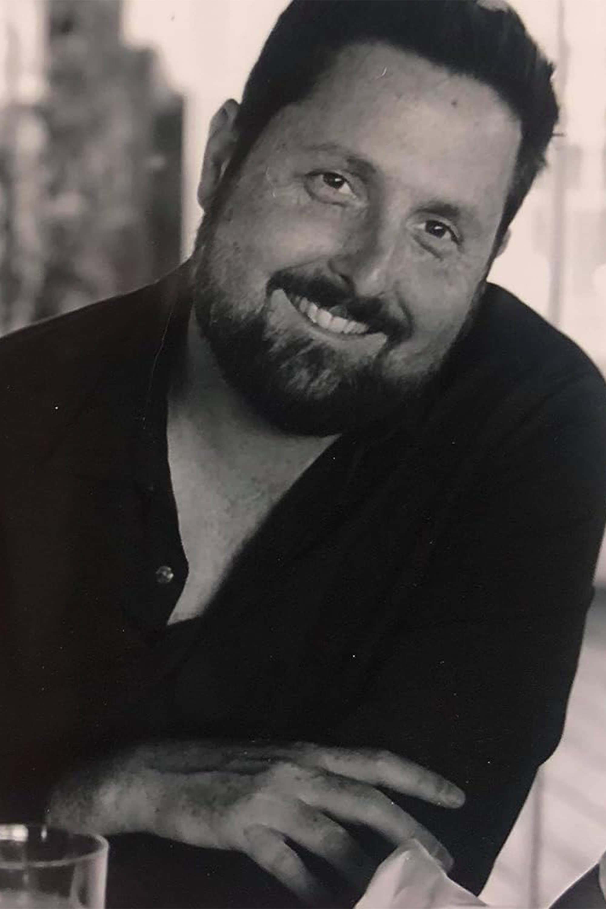 Eli Lipnik - About - Entertainment.ie