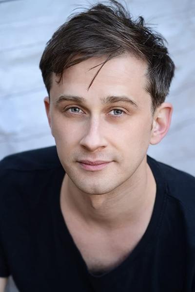 Leander Deeny - About - Entertainment.ie