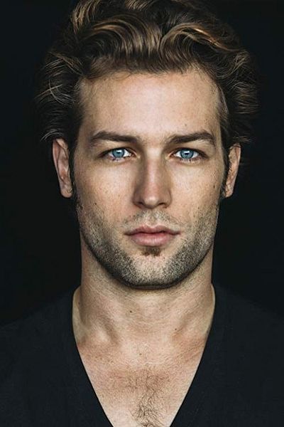 Julian Looman - About - Entertainment.ie