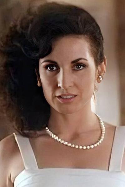 Miranda Garrison - About - Entertainment.ie