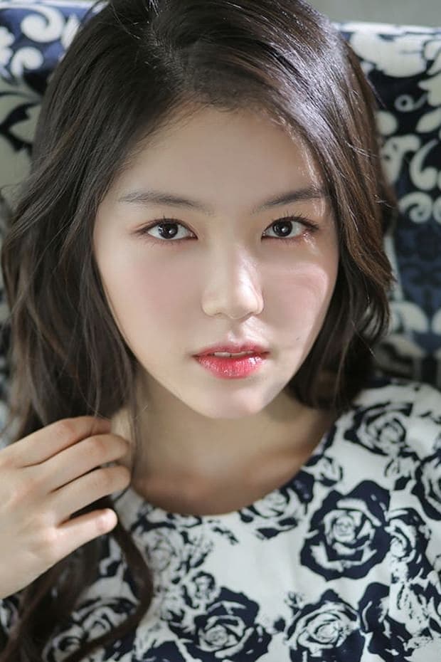 Park Shi-woo - About - Entertainment.ie