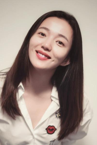 Zhang Wei Lin - About - Entertainment.ie