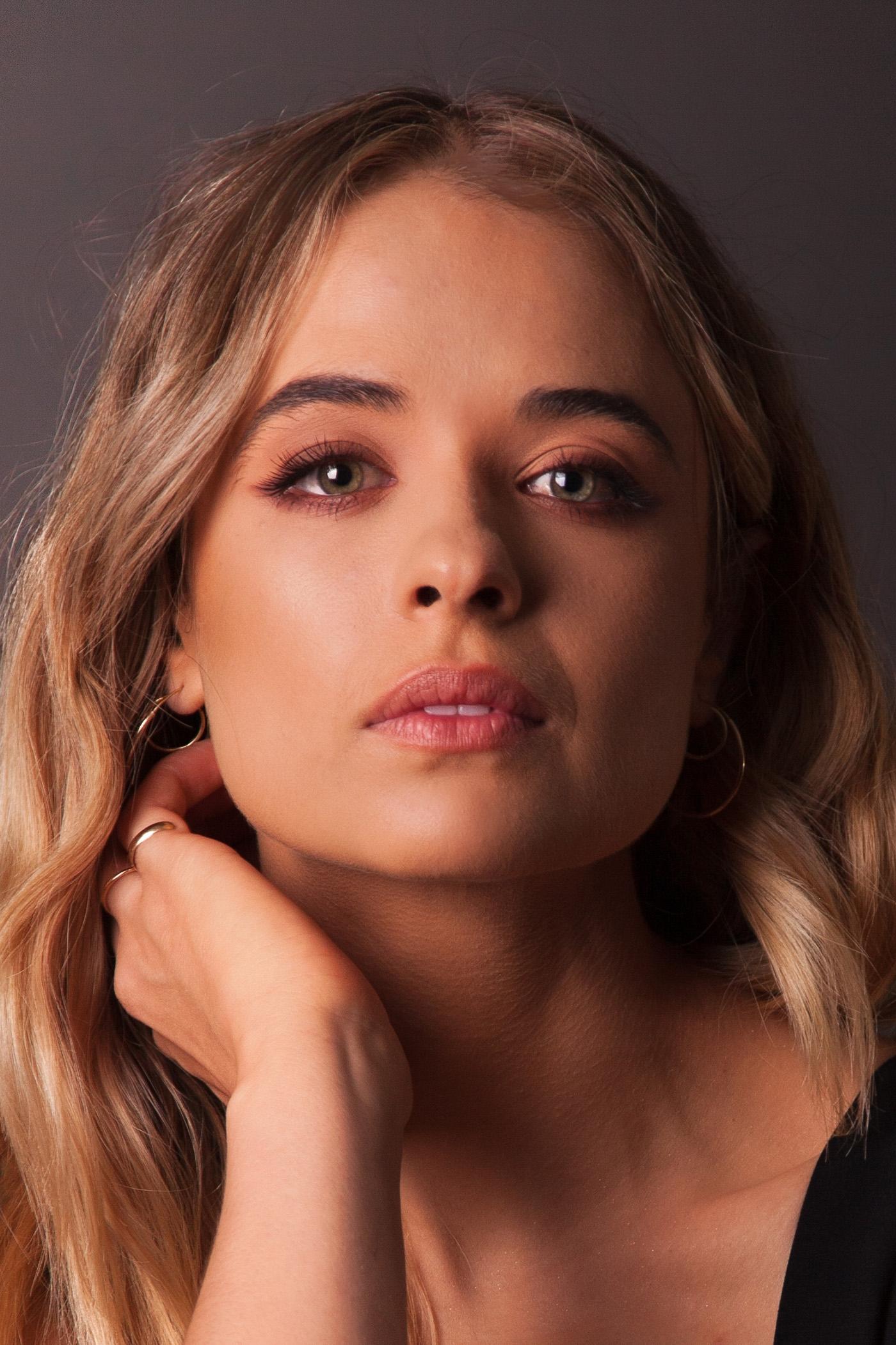 Raechelle Banno - About - Entertainment.ie