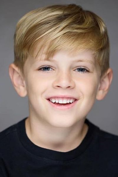 Holden M N Smith - About - Entertainment.ie