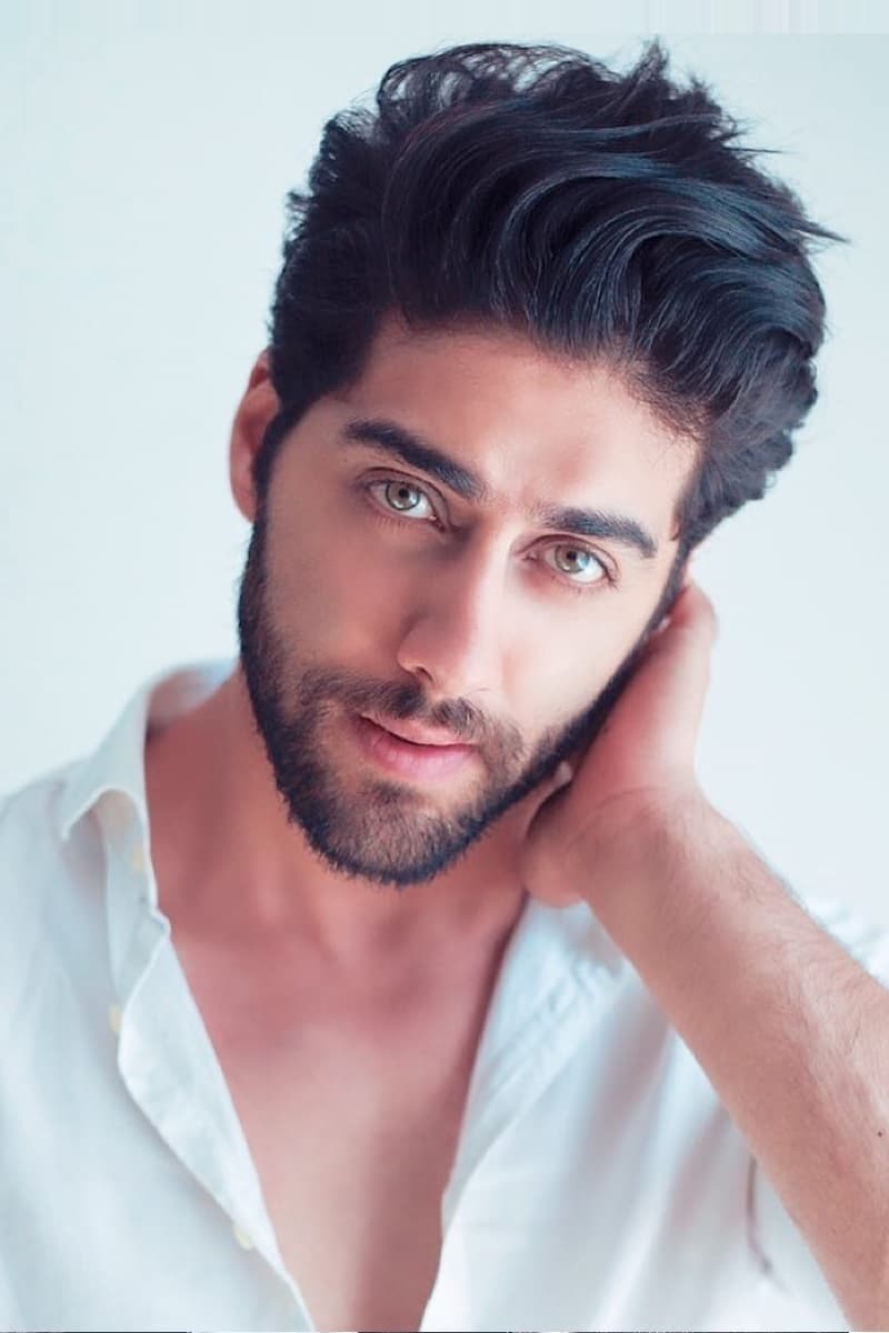 Ehan Bhat - About - Entertainment.ie