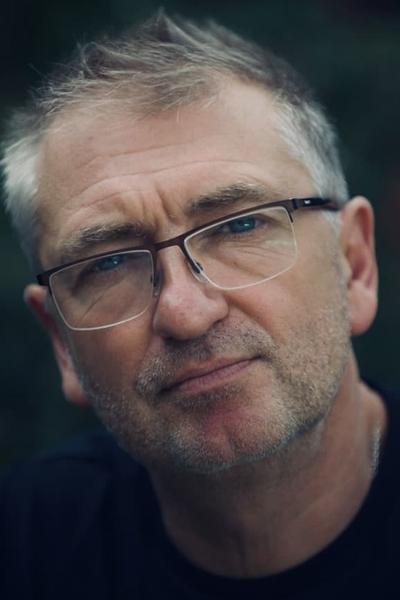 Pete Lee-Wilson - About - Entertainment.ie