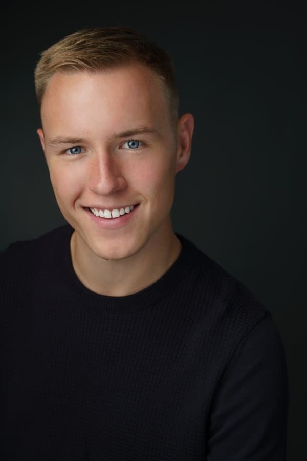 Robbie Anderson - About - Entertainment.ie