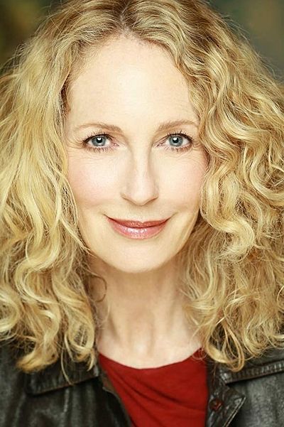 Andrea Helene - About - Entertainment.ie