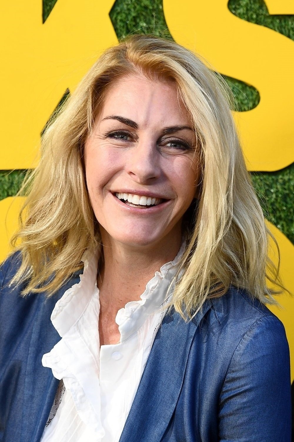 Lisa Hogan - About - Entertainment.ie