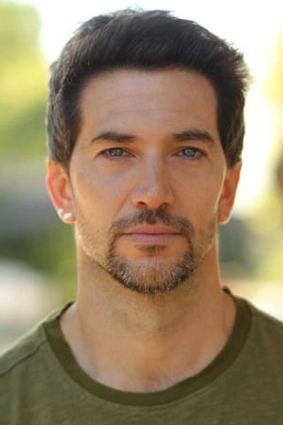 Luke Roberts - About - Entertainment.ie