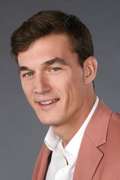 Tyler Cameron - About - Entertainment.ie