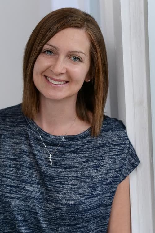 Tara Feldstein Bennett - About - Entertainment.ie