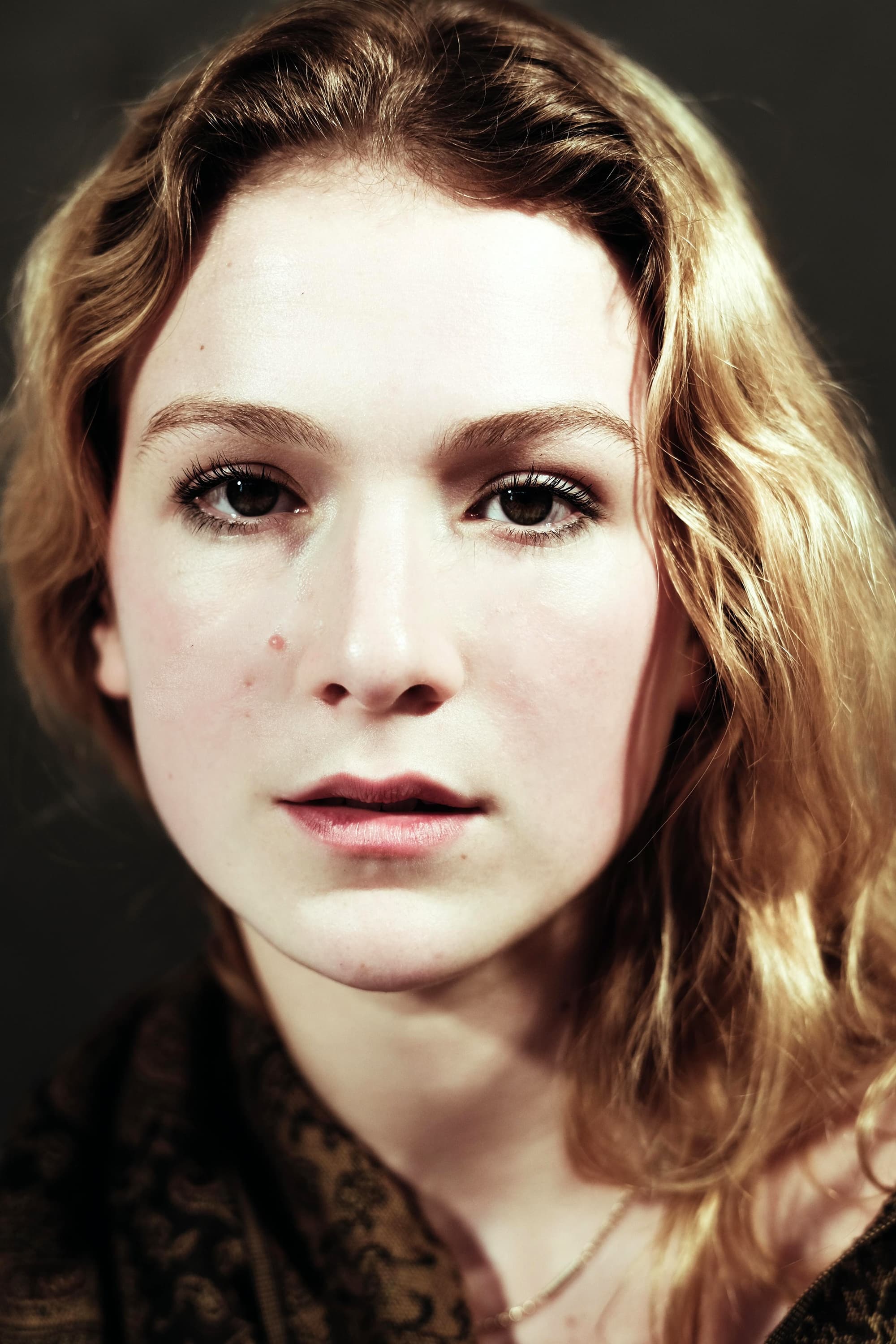 Isabela Ferrer - About - Entertainment.ie