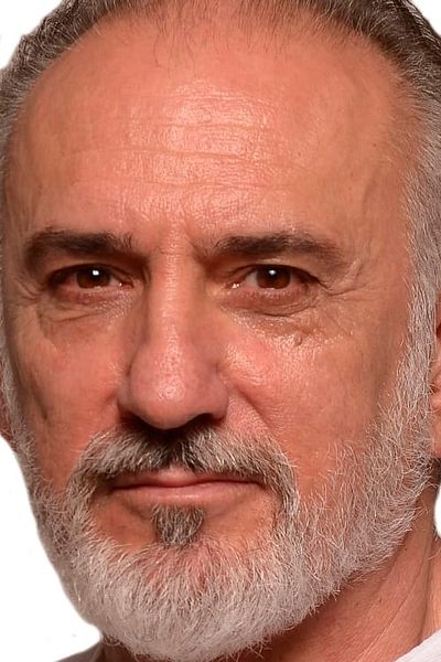 Julio Vélez - About - Entertainment.ie