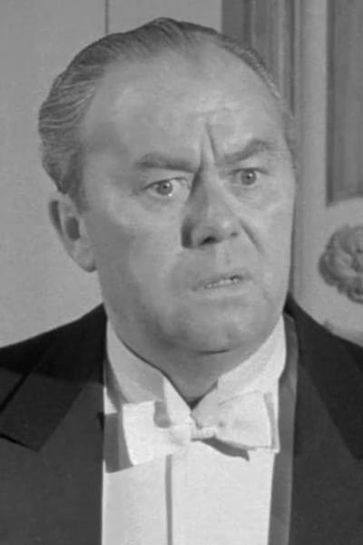 Arthur Young - About - Entertainment.ie