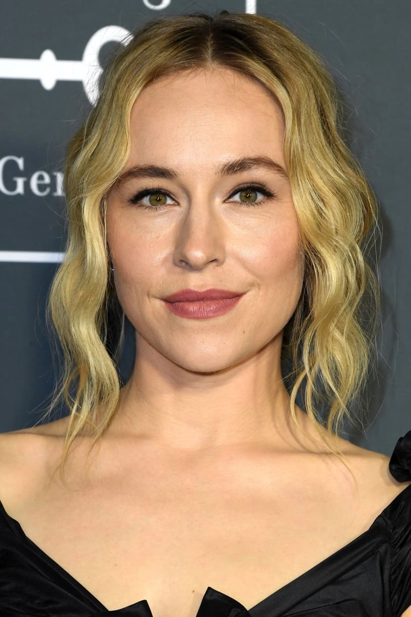 Sarah Goldberg - About - Entertainment.ie