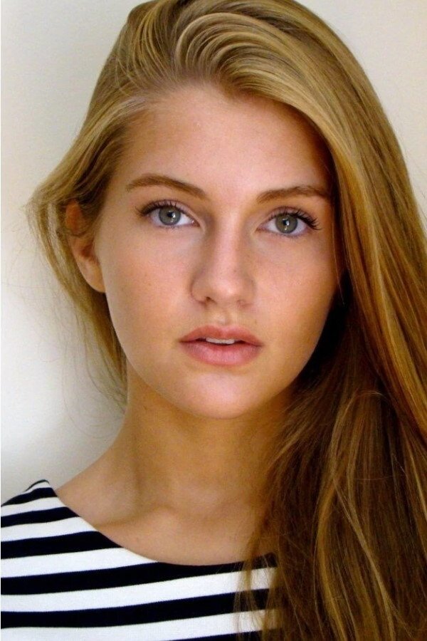 Emmy Clarke - About - Entertainment.ie