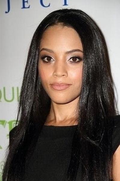 Emily Bennett - About - Entertainment.ie