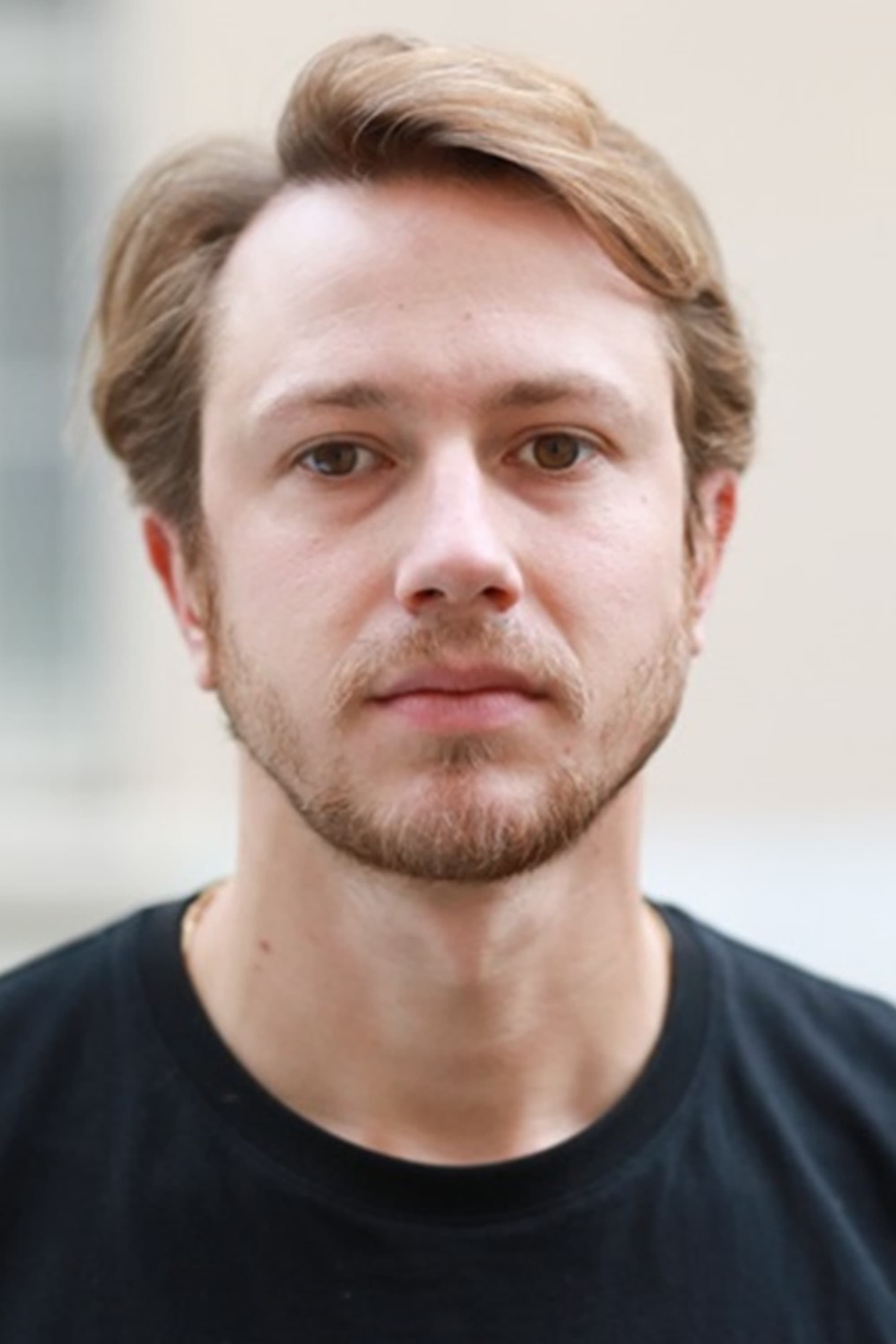 Bastien Bouillon - About - Entertainment.ie