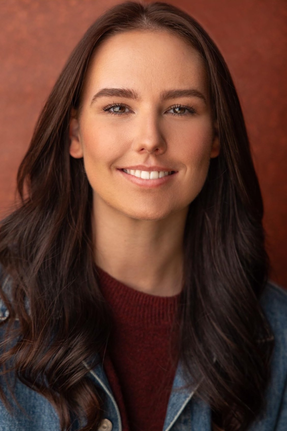 Alaina Wilks - About - Entertainment.ie