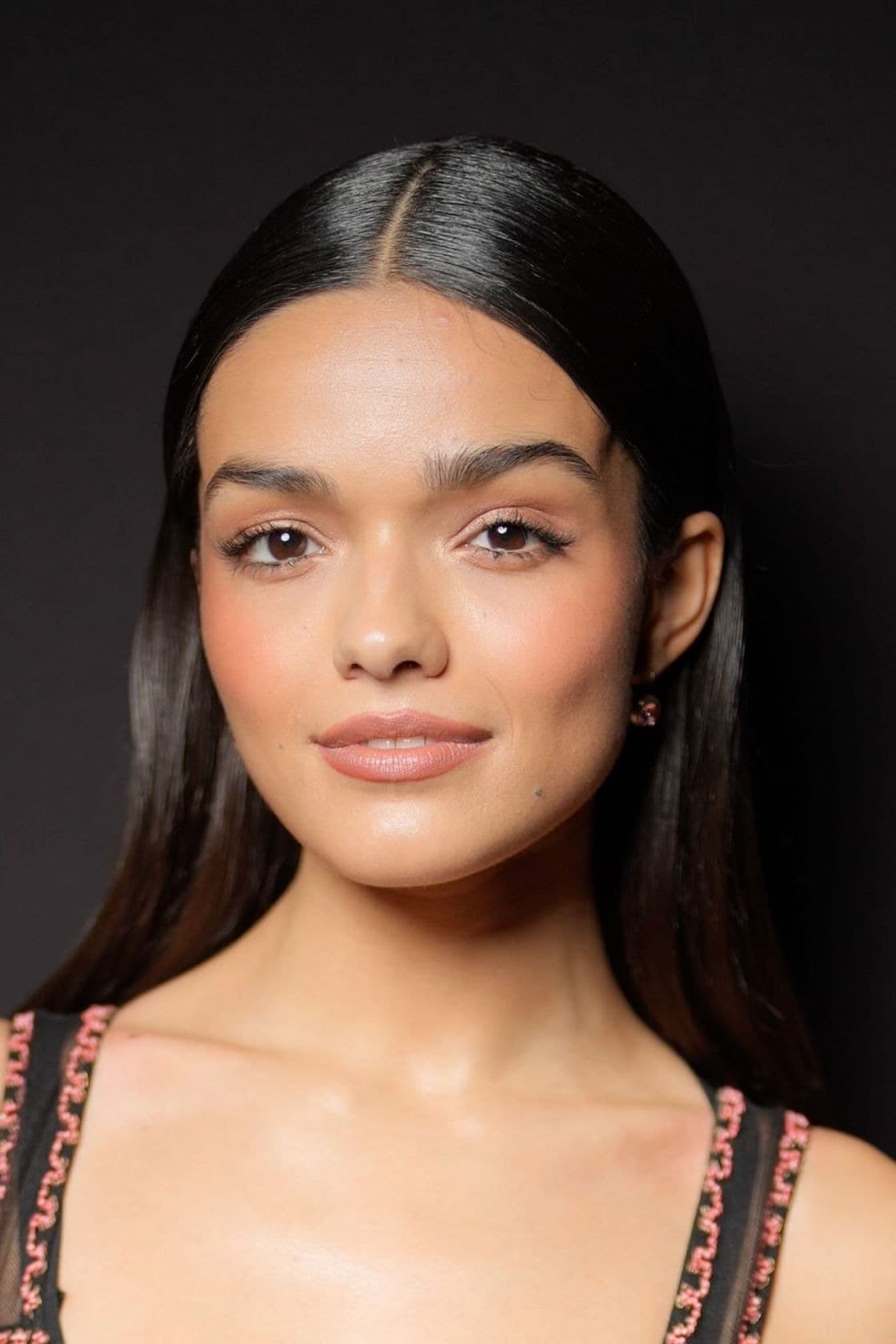 Rachel Zegler - About - Entertainment.ie