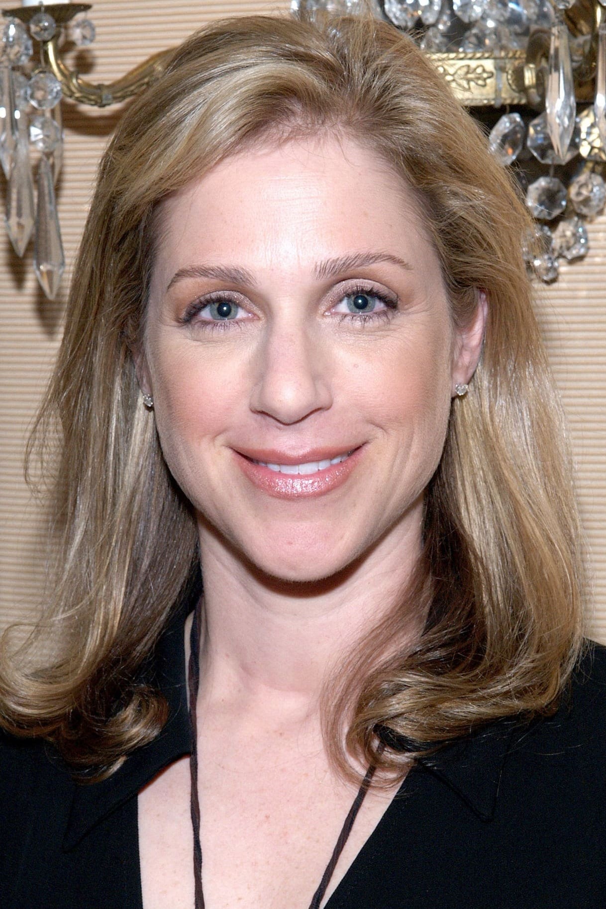 Elizabeth Guber - About - Entertainment.ie