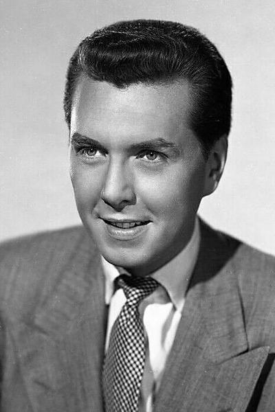 Robert Hutton - About - Entertainment.ie