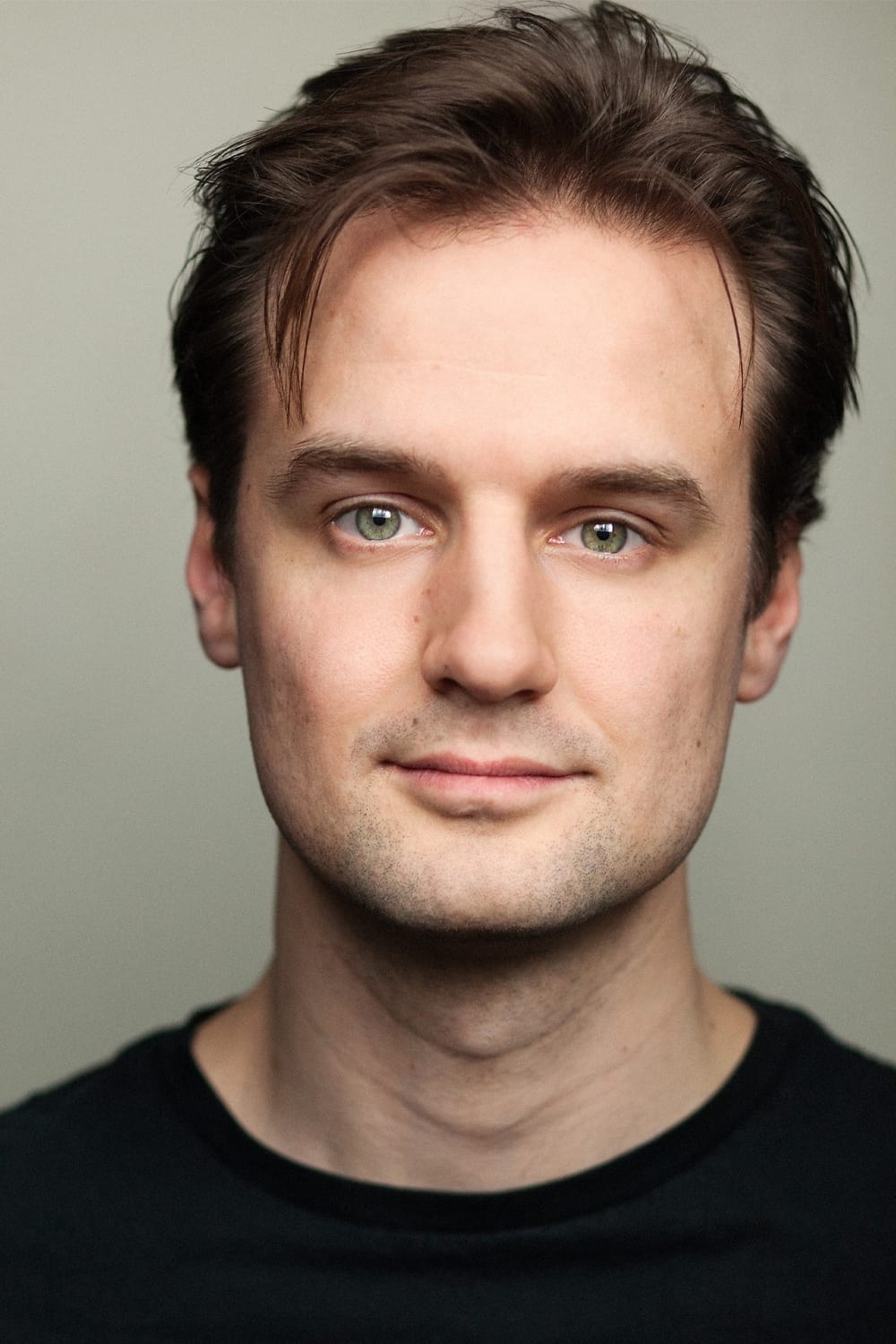 Henry Shields - About - Entertainment.ie