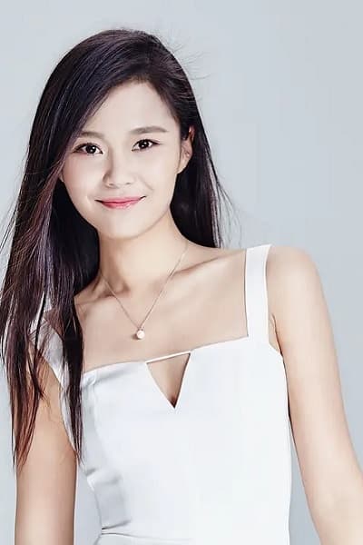 Yue Yien - About - Entertainment.ie