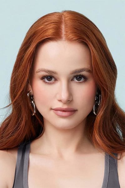 Madelaine Petsch - About - Entertainment.ie