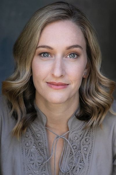 Kira Josephson - About - Entertainment.ie