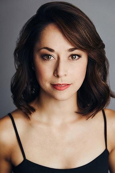 Sara Esty - About - Entertainment.ie