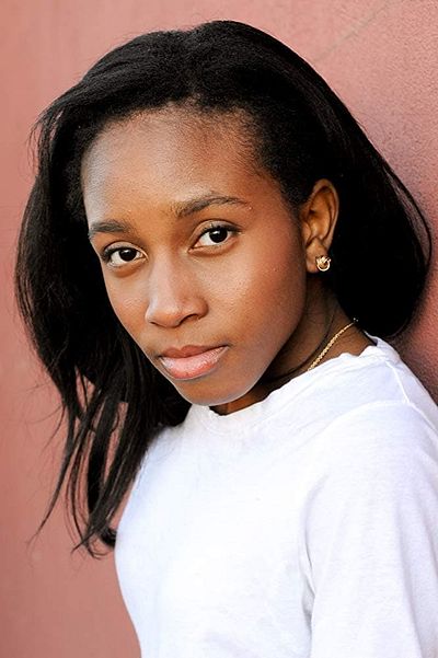 Favour Onwuka - About - Entertainment.ie