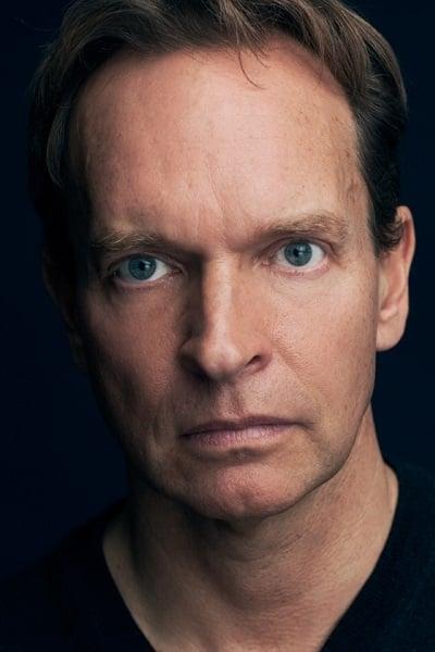 Latham Gaines - About - Entertainment.ie