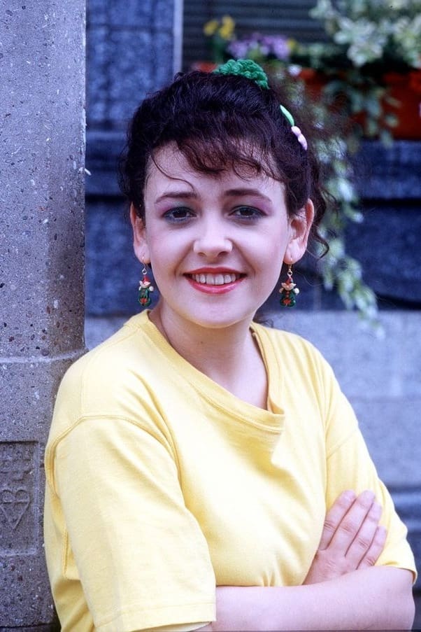 Emma Wray - About - Entertainment.ie