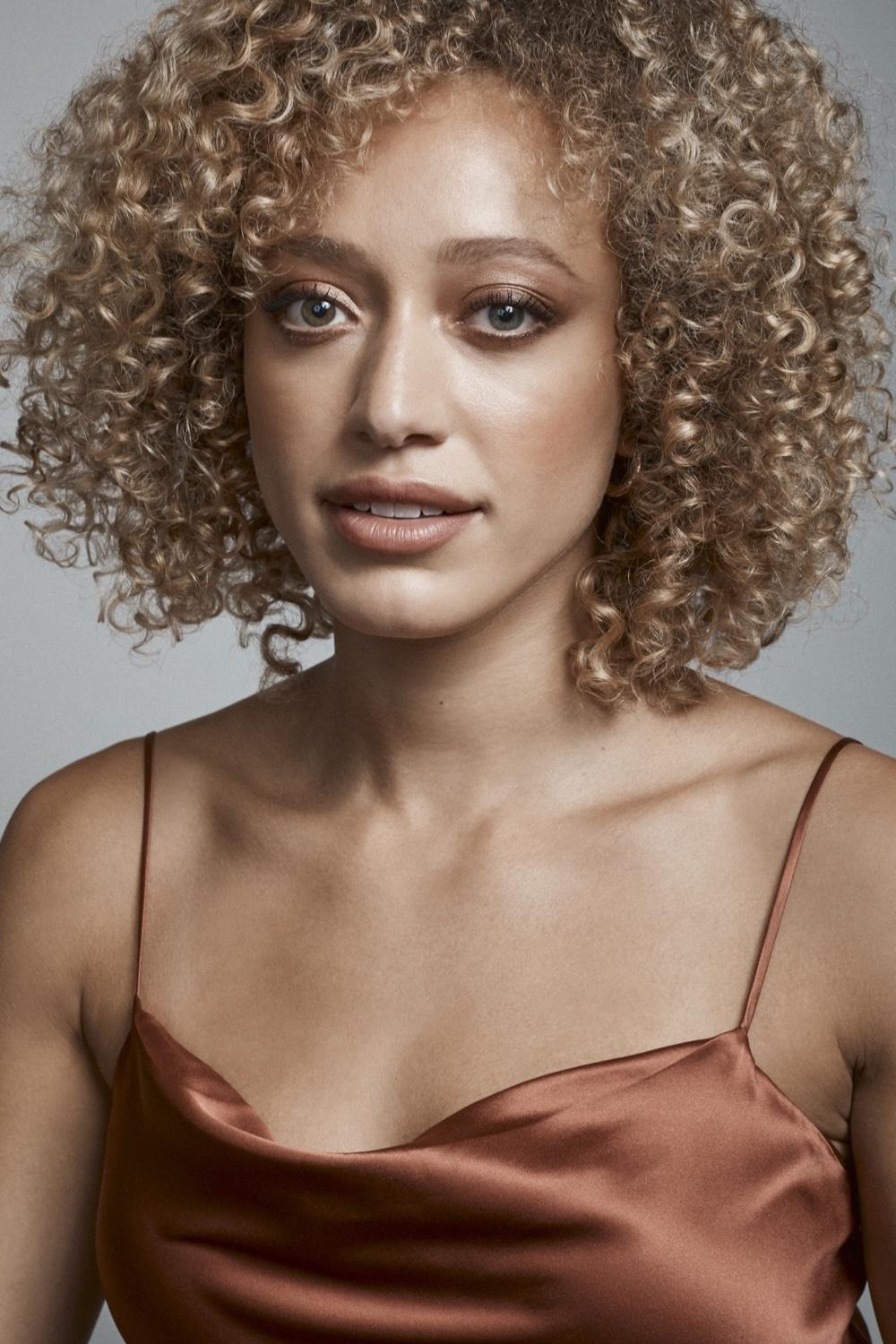 Sydney Cole Alexander - About - Entertainment.ie