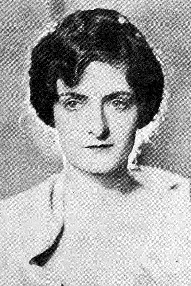 Maxine Elliott Hicks - About - Entertainment.ie