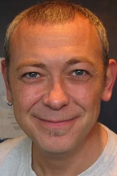 Gareth Jones - About - Entertainment.ie